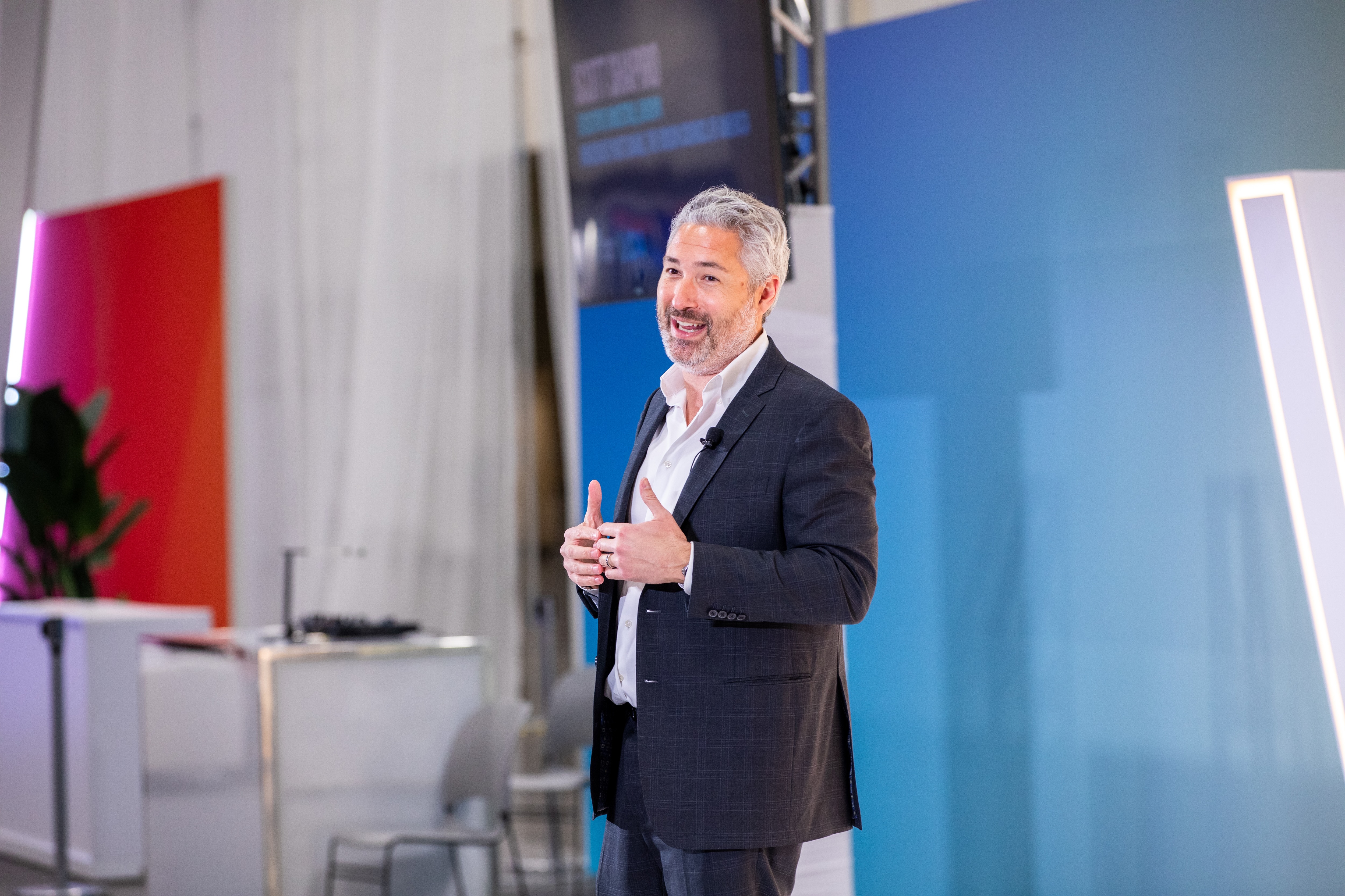 OptiCon General Session Reveals Business Insights from the Songs of Bob Dylan | Eyecare Business